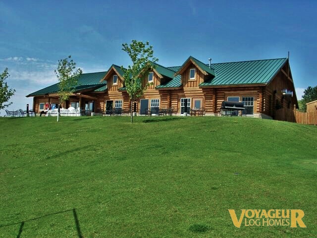 Gallery – Commercial | Voyageur Log Homes